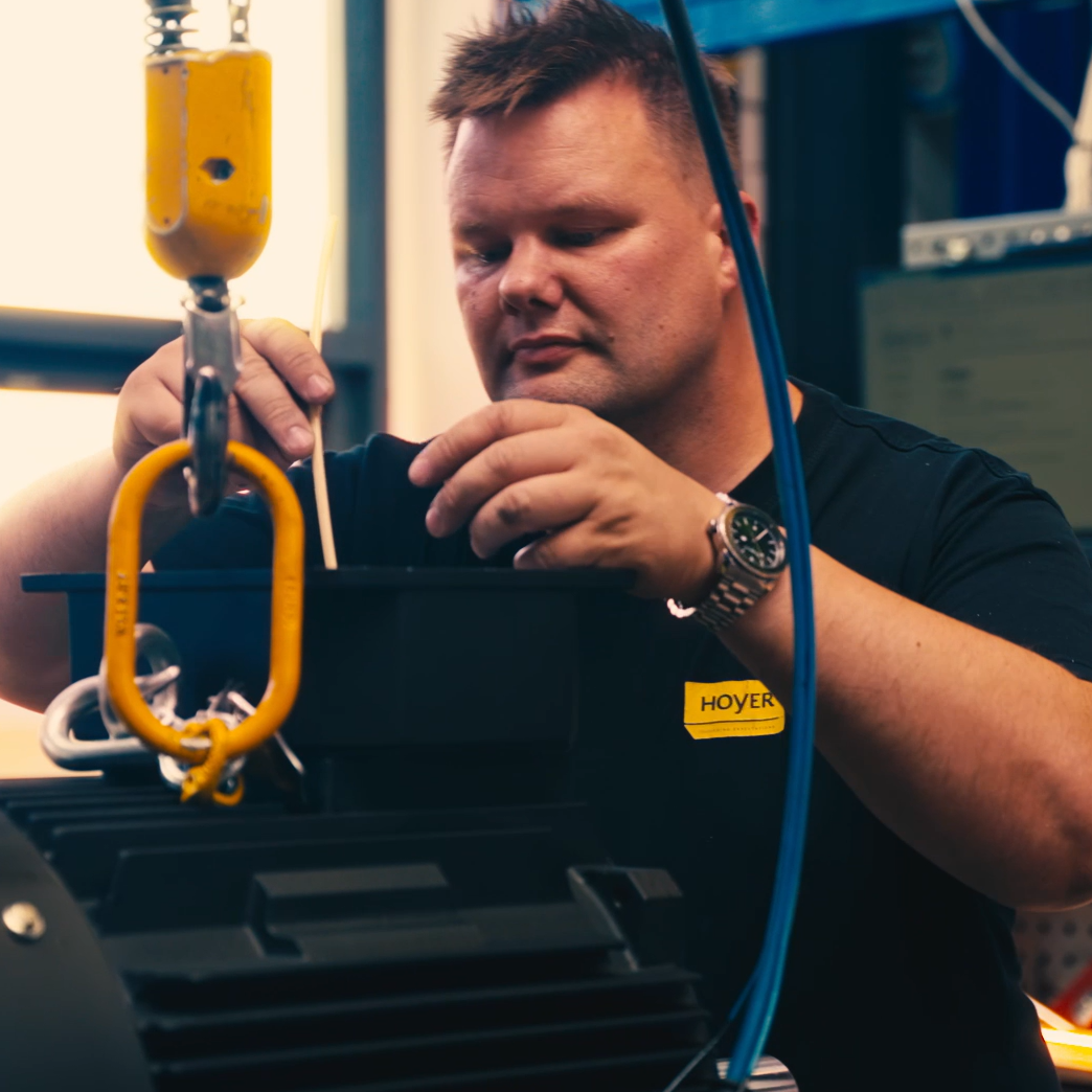This is Hoyer | Electric motors | Hoyer